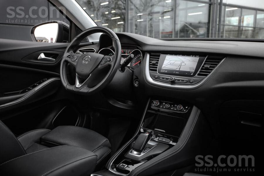 White Opel Grandland X 2021 in Riga, with an engine capacity of 1.60 L and mileage of 0 thousand km for 18700 €, photo 25 on AUTOMOTO.COM.LV