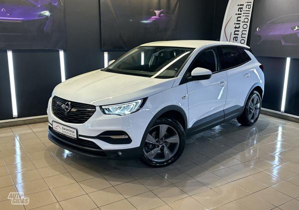 Белый Опель Grandland X 2021 в Авиженяй, объемом двигателя 1.50 л и пробегом 120 тыс. км за 13990 €, фото 1 на AUTOMOTO.COM.LV