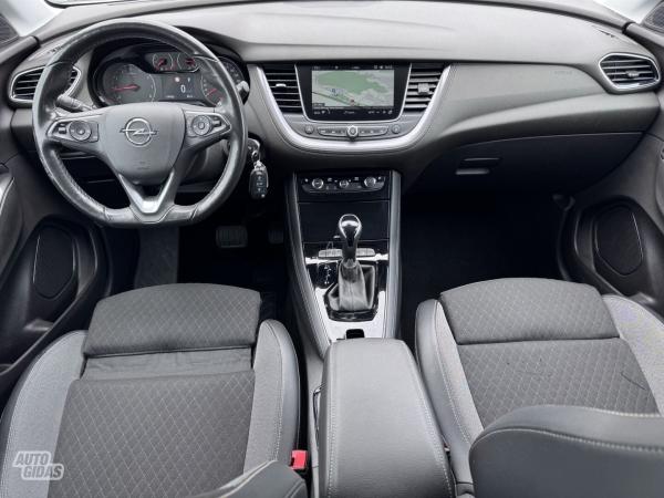 Белый Опель Grandland X 2021 в Авиженяй, объемом двигателя 1.50 л и пробегом 120 тыс. км за 13990 €, фото 6 на AUTOMOTO.COM.LV