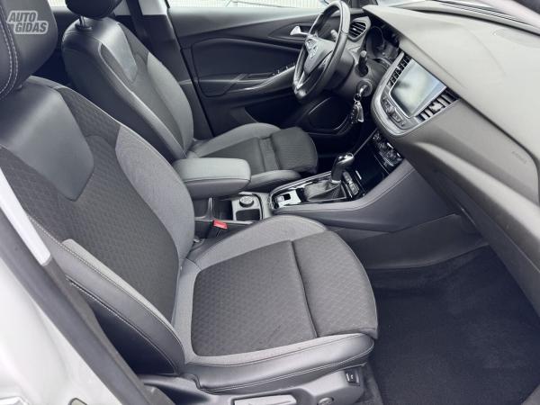 Белый Опель Grandland X 2021 в Авиженяй, объемом двигателя 1.50 л и пробегом 120 тыс. км за 13990 €, фото 7 на AUTOMOTO.COM.LV