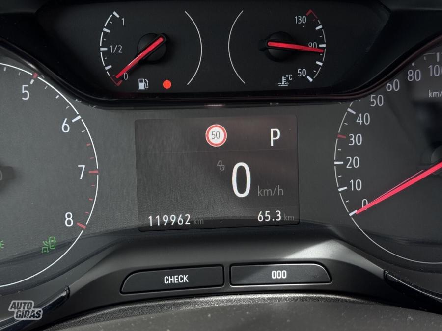 White Opel Grandland X 2021 in Avizieniai, with an engine capacity of 1.50 L and mileage of 120 thousand km for 13990 €, photo 13 on AUTOMOTO.COM.LV