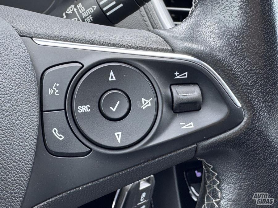 White Opel Grandland X 2021 in Avizieniai, with an engine capacity of 1.50 L and mileage of 120 thousand km for 13990 €, photo 16 on AUTOMOTO.COM.LV