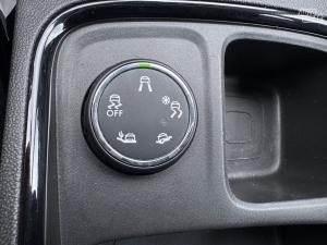 White Opel Grandland X 2021 in Avizieniai, with an engine capacity of 1.50 L and mileage of 120 thousand km for 13990 €, photo 27 on AUTOMOTO.COM.LV