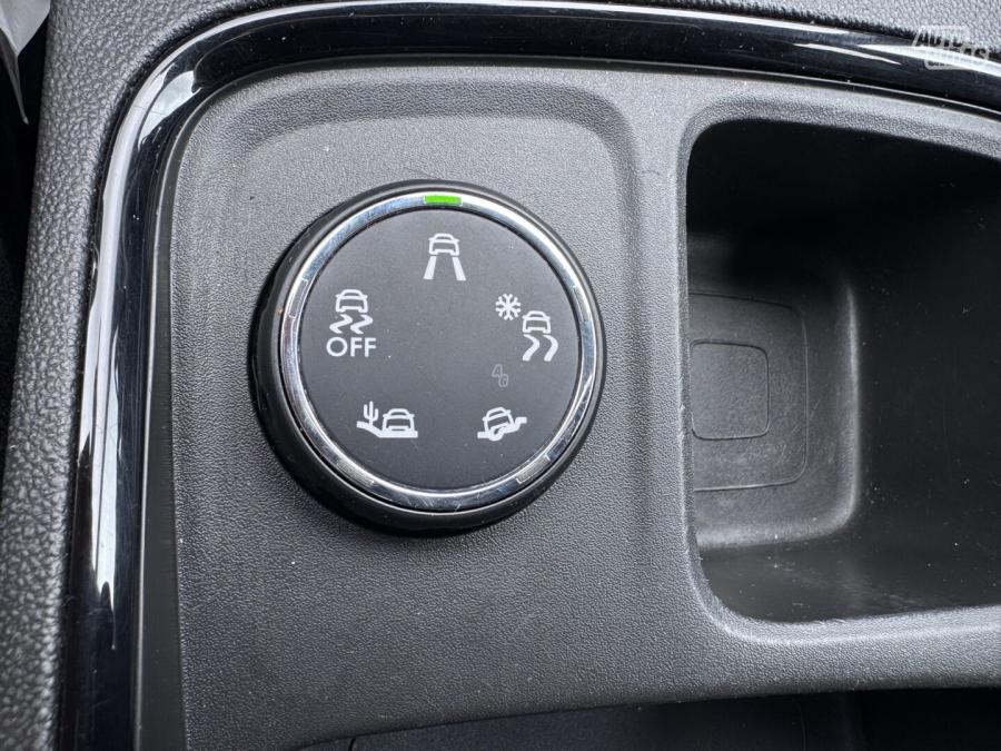 White Opel Grandland X 2021 in Avizieniai, with an engine capacity of 1.50 L and mileage of 120 thousand km for 13990 €, photo 27 on AUTOMOTO.COM.LV