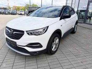 White Opel Grandland X 2021 in Kaunas, with an engine capacity of 1.20 L and mileage of 102 thousand km for 11500 €, photo  on AUTOMOTO.COM.LV