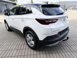 White Opel Grandland X 2021 in Kaunas, with an engine capacity of 1.20 L and mileage of 102 thousand km for 11500 €, photo 5 on AUTOMOTO.COM.LV