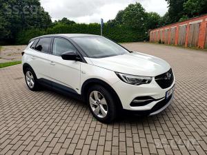 Белый Опель Grandland X 2021 в Лиепая, объемом двигателя 1.60 л и пробегом 56 тыс. км за 16300 €, фото 3 на AUTOMOTO.COM.LV