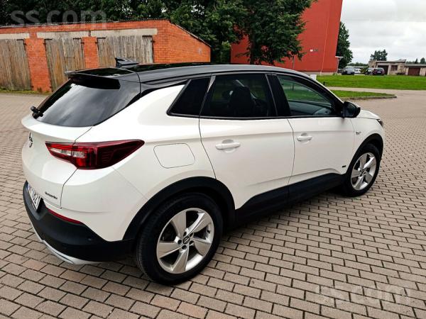 Белый Опель Grandland X 2021 в Лиепая, объемом двигателя 1.60 л и пробегом 56 тыс. км за 16300 €, фото 4 на AUTOMOTO.COM.LV
