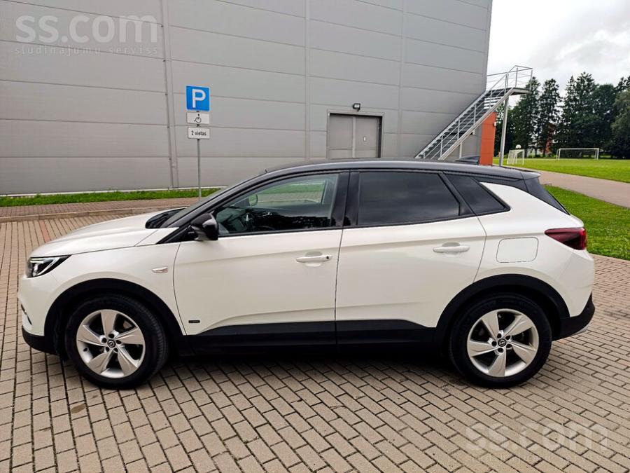 Белый Опель Grandland X 2021 в Лиепая, объемом двигателя 1.60 л и пробегом 56 тыс. км за 16300 €, фото 8 на AUTOMOTO.COM.LV