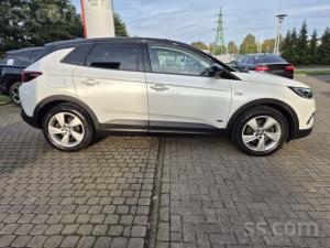 Balts Opel Grandland X 2021 Liepāja, ar dzinēja tilpumu 1.60 L un nobraukumu 57 tūkst. km par 15650 €, foto 5 vietnē AUTOMOTO.COM.LV