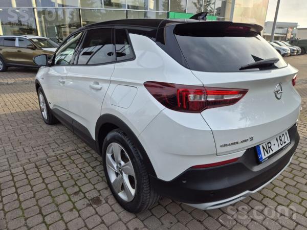 Opel Grandland X 2021 Liepāja vietnē Balts Opel Grandland X 2021 Liepāja, ar dzinēja tilpumu 1.60 L un nobraukumu 57 tūkst. km par 15650 €, foto 8 vietnē AUTOMOTO.COM.LV