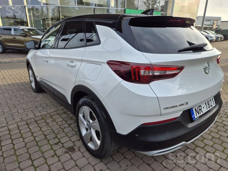 Balts Opel Grandland X 2021 Liepāja, ar dzinēja tilpumu 1.60 L un nobraukumu 57 tūkst. km par 15650 €, foto 8 vietnē AUTOMOTO.COM.LV