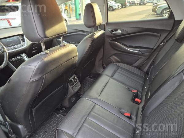Opel Grandland X 2021 Liepāja vietnē Balts Opel Grandland X 2021 Liepāja, ar dzinēja tilpumu 1.60 L un nobraukumu 57 tūkst. km par 15650 €, foto 10 vietnē AUTOMOTO.COM.LV