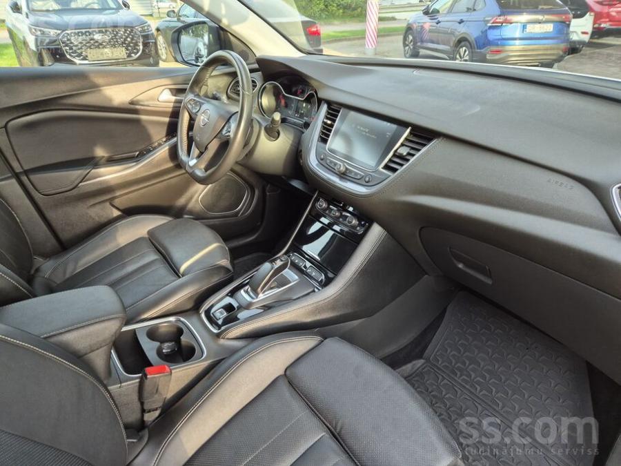 Balts Opel Grandland X 2021 Liepāja, ar dzinēja tilpumu 1.60 L un nobraukumu 57 tūkst. km par 15650 €, foto 13 vietnē AUTOMOTO.COM.LV
