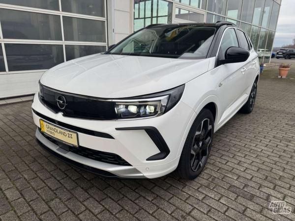 White Opel Grandland X 2022 in Kaunas, with an engine capacity of 1.60 L and mileage of 34 thousand km for 27972 €, photo 1 on AUTOMOTO.COM.LV