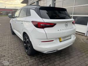 White Opel Grandland X 2022 in Kaunas, with an engine capacity of 1.60 L and mileage of 34 thousand km for 27972 €, photo 3 on AUTOMOTO.COM.LV