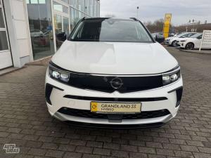 White Opel Grandland X 2022 in Kaunas, with an engine capacity of 1.60 L and mileage of 34 thousand km for 27972 €, photo 7 on AUTOMOTO.COM.LV
