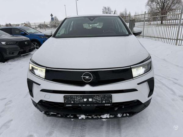 White Opel Grandland X 2022 in Marijampole, with an engine capacity of 1.50 L and mileage of 190 thousand km for 14339 €, photo 7 on AUTOMOTO.COM.LV