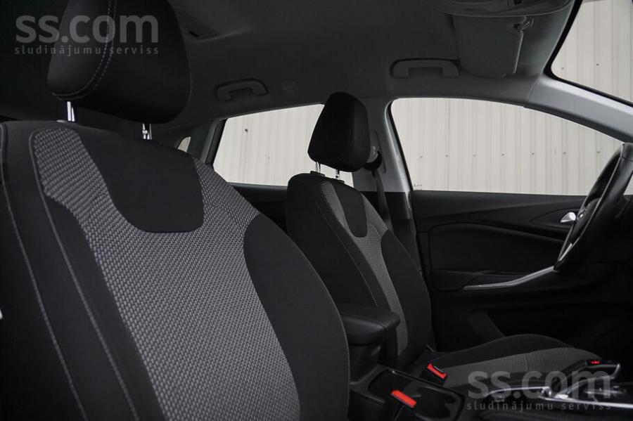 Белый Опель Grandland X 2022 в Рига, объемом двигателя 1.50 л и пробегом 173 тыс. км за 15990 €, фото 10 на AUTOMOTO.COM.LV