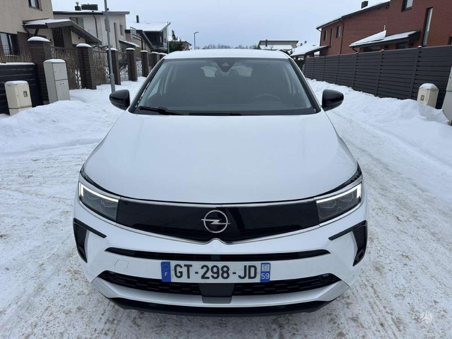 White Opel Grandland X 2024 in Kaunas, with an engine capacity of 1.20 L and mileage of 29 thousand km for 15900 €, photo 22 on AUTOMOTO.COM.LV