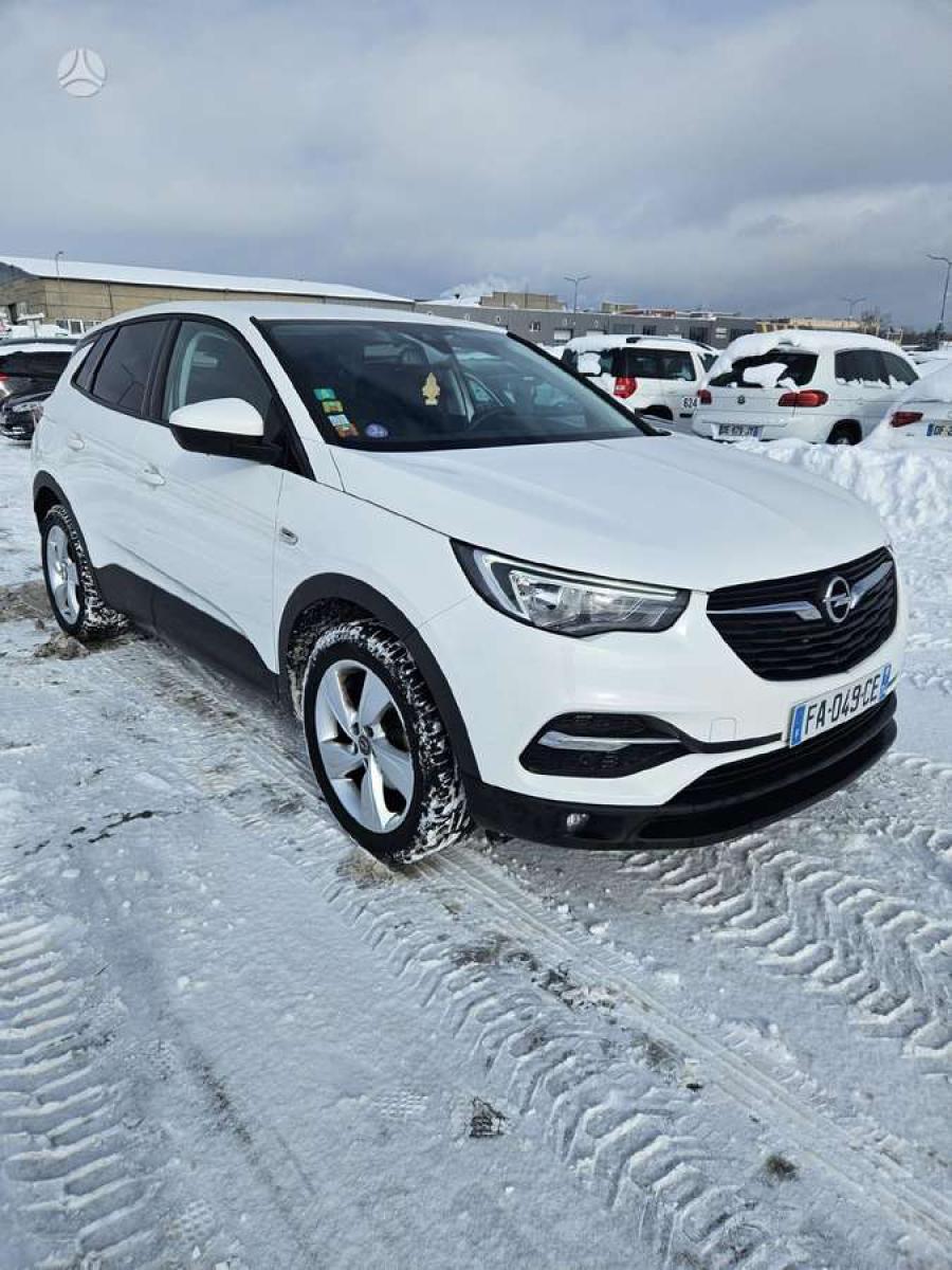 Balts Opel Grandland X 2018 Tauragė, ar dzinēja tilpumu 1.20 L un nobraukumu 104 tūkst. km par 7800 €, foto 3 vietnē AUTOMOTO.COM.LV