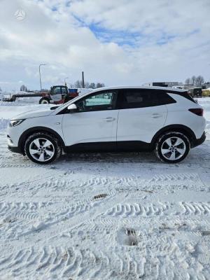 Balts Opel Grandland X 2018 Tauragė, ar dzinēja tilpumu 1.20 L un nobraukumu 104 tūkst. km par 7800 €, foto 7 vietnē AUTOMOTO.COM.LV