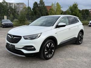 White Opel Grandland X 2018 in Alytus, with an engine capacity of 1.20 L and mileage of 197 thousand km for 8950 €, photo  on AUTOMOTO.COM.LV