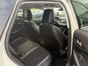 White Opel Grandland X 2018 in Alytus, with an engine capacity of 1.20 L and mileage of 197 thousand km for 8950 €, photo 11 on AUTOMOTO.COM.LV