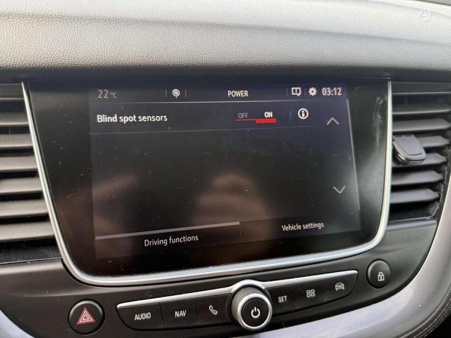White Opel Grandland X 2018 in Alytus, with an engine capacity of 1.20 L and mileage of 197 thousand km for 8950 €, photo 18 on AUTOMOTO.COM.LV