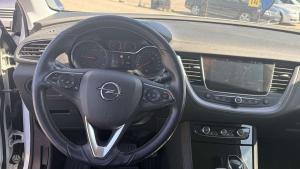 White Opel Grandland X 2018 in Marijampole, with an engine capacity of 1.60 L and mileage of 180 thousand km for 11000 €, photo 25 on AUTOMOTO.COM.LV
