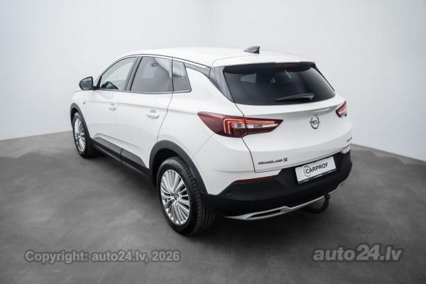 White Opel Grandland X 2018 in Tallinn, with an engine capacity of 1.60 L and mileage of 200 thousand km for 9999 €, photo 8 on AUTOMOTO.COM.LV