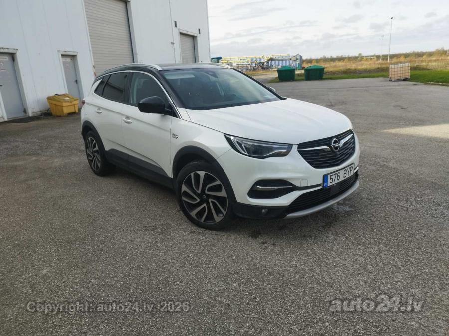 Белый Опель Grandland X 2018 в Нарва, объемом двигателя 2.00 л и пробегом 137 тыс. км за 12900 €, фото 1 на AUTOMOTO.COM.LV