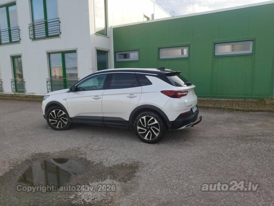 Белый Опель Grandland X 2018 в Нарва, объемом двигателя 2.00 л и пробегом 137 тыс. км за 12900 €, фото 3 на AUTOMOTO.COM.LV