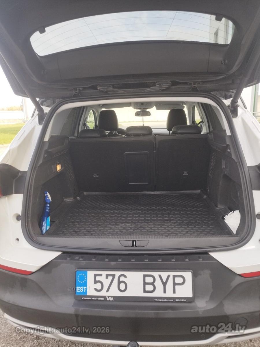 Белый Опель Grandland X 2018 в Нарва, объемом двигателя 2.00 л и пробегом 137 тыс. км за 12900 €, фото 6 на AUTOMOTO.COM.LV