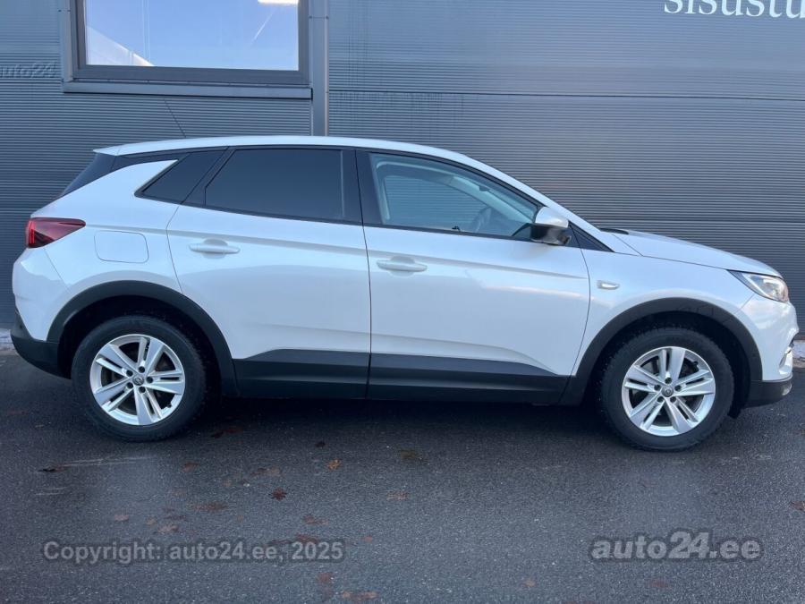Balts Opel Grandland X 2019 Kuresāre, ar dzinēja tilpumu 1.20 L un nobraukumu 91 tūkst. km par 13390 €, foto 7 vietnē AUTOMOTO.COM.LV