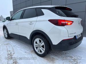 Balts Opel Grandland X 2019 Kuresāre, ar dzinēja tilpumu 1.20 L un nobraukumu 91 tūkst. km par 13390 €, foto 4 vietnē AUTOMOTO.COM.LV
