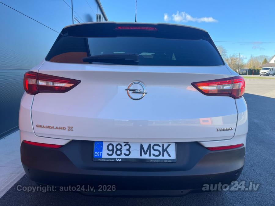 White Opel Grandland X 2019 in Kuressaare, with an engine capacity of 1.20 L and mileage of 91 thousand km for 13390 €, photo 6 on AUTOMOTO.COM.LV