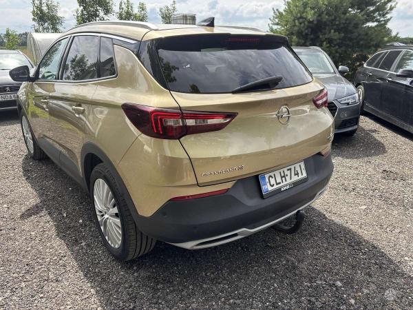 Yellow Opel Grandland X 2018 in Siauliai, with an engine capacity of 1.56 L and mileage of 178 thousand km for 9900 €, photo 3 on AUTOMOTO.COM.LV
