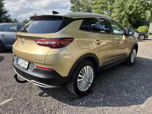 Yellow Opel Grandland X 2018 in Siauliai, with an engine capacity of 1.56 L and mileage of 178 thousand km for 9900 €, photo 5 on AUTOMOTO.COM.LV