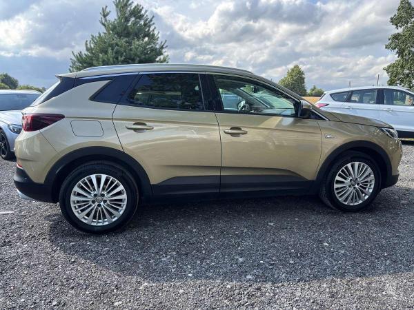 Yellow Opel Grandland X 2018 in Siauliai, with an engine capacity of 1.56 L and mileage of 178 thousand km for 9900 €, photo 5 on AUTOMOTO.COM.LV