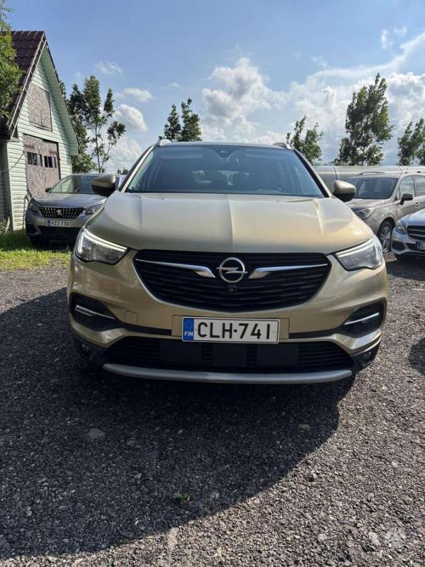 Yellow Opel Grandland X 2018 in Siauliai, with an engine capacity of 1.56 L and mileage of 178 thousand km for 9900 €, photo 7 on AUTOMOTO.COM.LV
