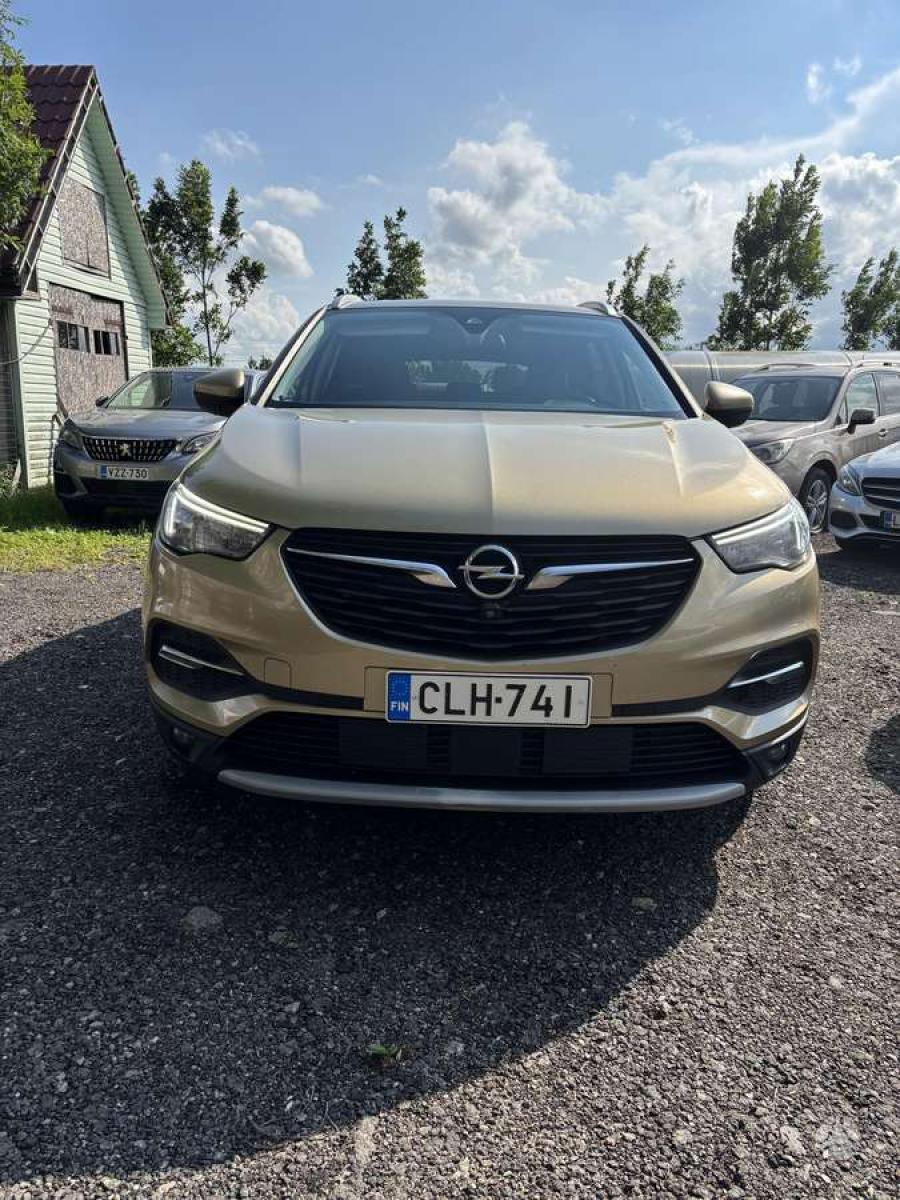 Yellow Opel Grandland X 2018 in Siauliai, with an engine capacity of 1.56 L and mileage of 178 thousand km for 9900 €, photo 8 on AUTOMOTO.COM.LV