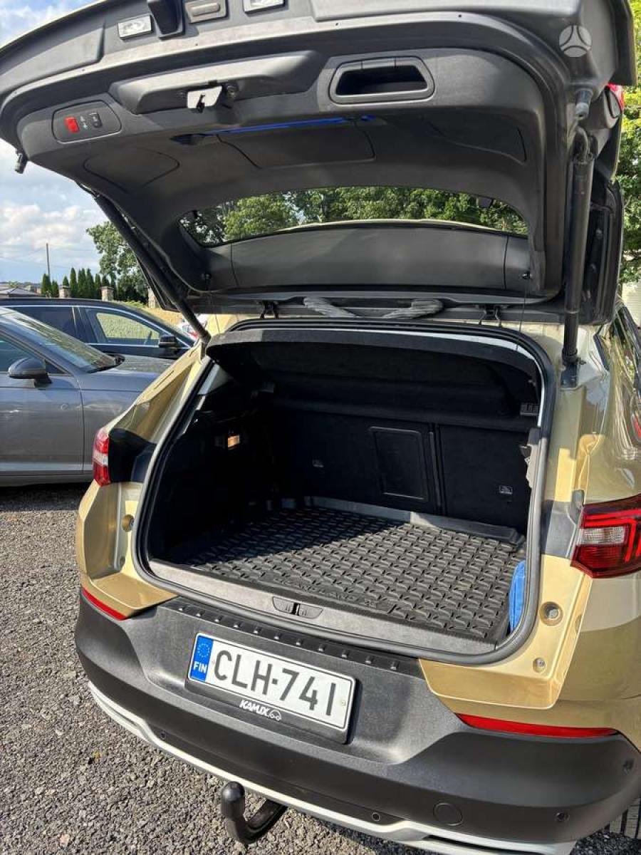 Yellow Opel Grandland X 2018 in Siauliai, with an engine capacity of 1.56 L and mileage of 178 thousand km for 9900 €, photo 9 on AUTOMOTO.COM.LV