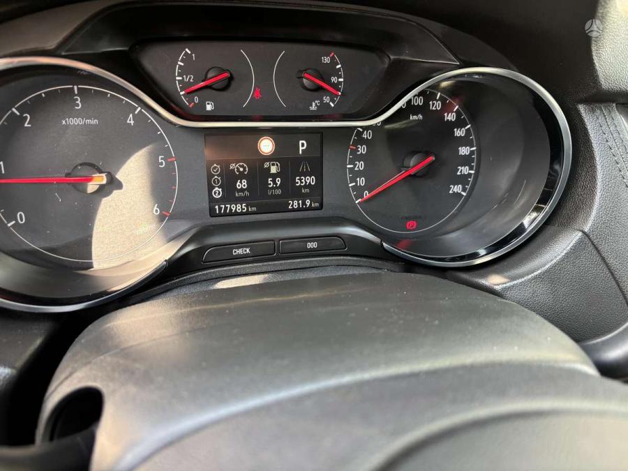 Yellow Opel Grandland X 2018 in Siauliai, with an engine capacity of 1.56 L and mileage of 178 thousand km for 9900 €, photo 15 on AUTOMOTO.COM.LV