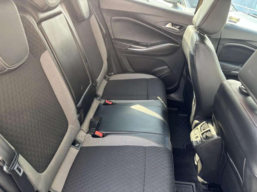 Yellow Opel Grandland X 2018 in Siauliai, with an engine capacity of 1.56 L and mileage of 178 thousand km for 9900 €, photo 18 on AUTOMOTO.COM.LV