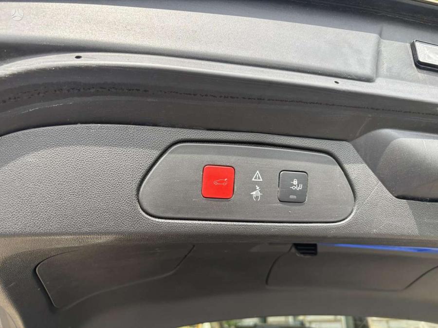 Yellow Opel Grandland X 2018 in Siauliai, with an engine capacity of 1.56 L and mileage of 178 thousand km for 9900 €, photo 28 on AUTOMOTO.COM.LV