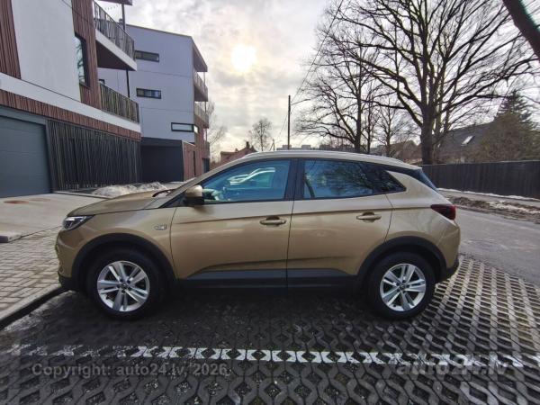 Yellow Opel Grandland X 2018 in Tallinn, with an engine capacity of 1.20 L and mileage of 99 thousand km for 9990 €, photo 7 on AUTOMOTO.COM.LV