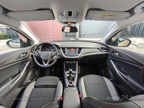 Yellow Opel Grandland X 2018 in Tallinn, with an engine capacity of 1.20 L and mileage of 99 thousand km for 9990 €, photo 9 on AUTOMOTO.COM.LV