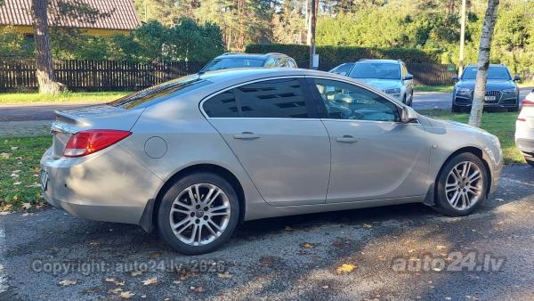 Beige Opel Insignia 2013 in Tallinn, with an engine capacity of 1.80 L and mileage of 112 thousand km for 5999 €, photo 10 on AUTOMOTO.COM.LV