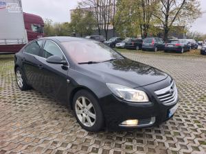 Black Opel Insignia 2008 in Vilnius, with an engine capacity of 2.00 L and mileage of 230 thousand km for 1950 €, photo  on AUTOMOTO.COM.LV
